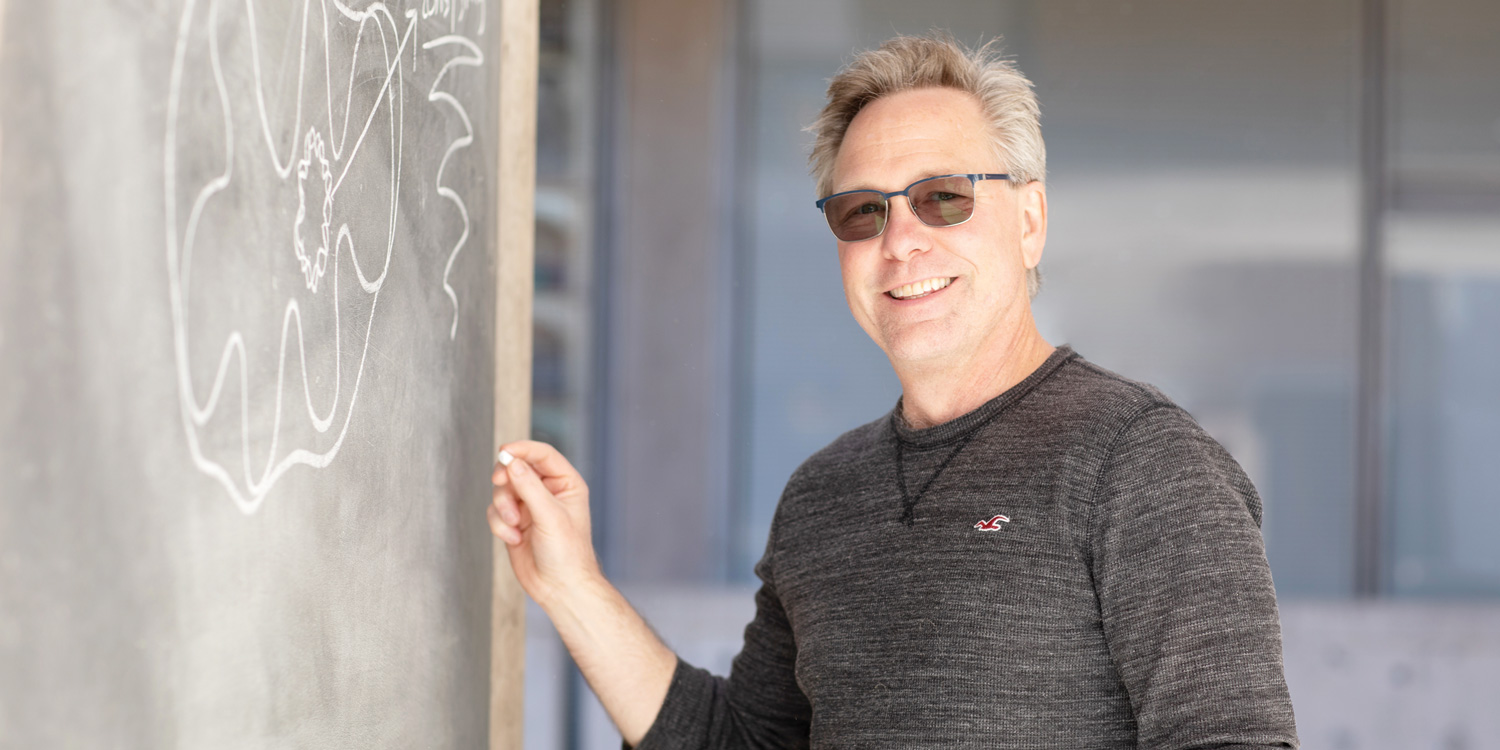 Gerald Shadel explores stressed-out mitochondria - Inside Salk